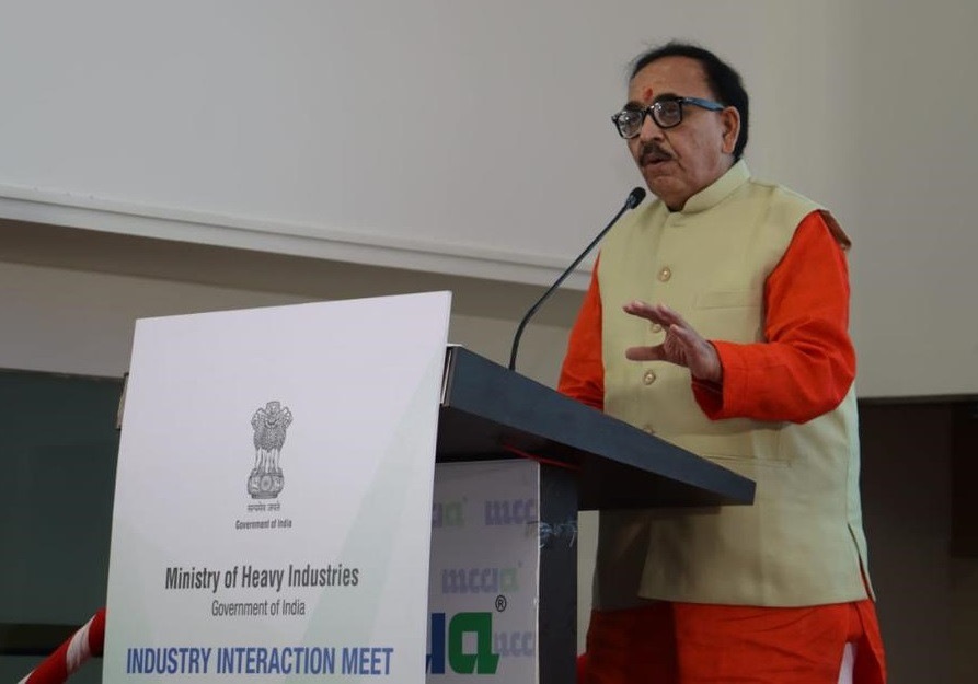 ARAI must innovate tech to reduce EV charging time: Union Minister Dr ...
